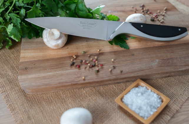 Meet La Maison Claude Dozorme’s select range of kitchen knives ...